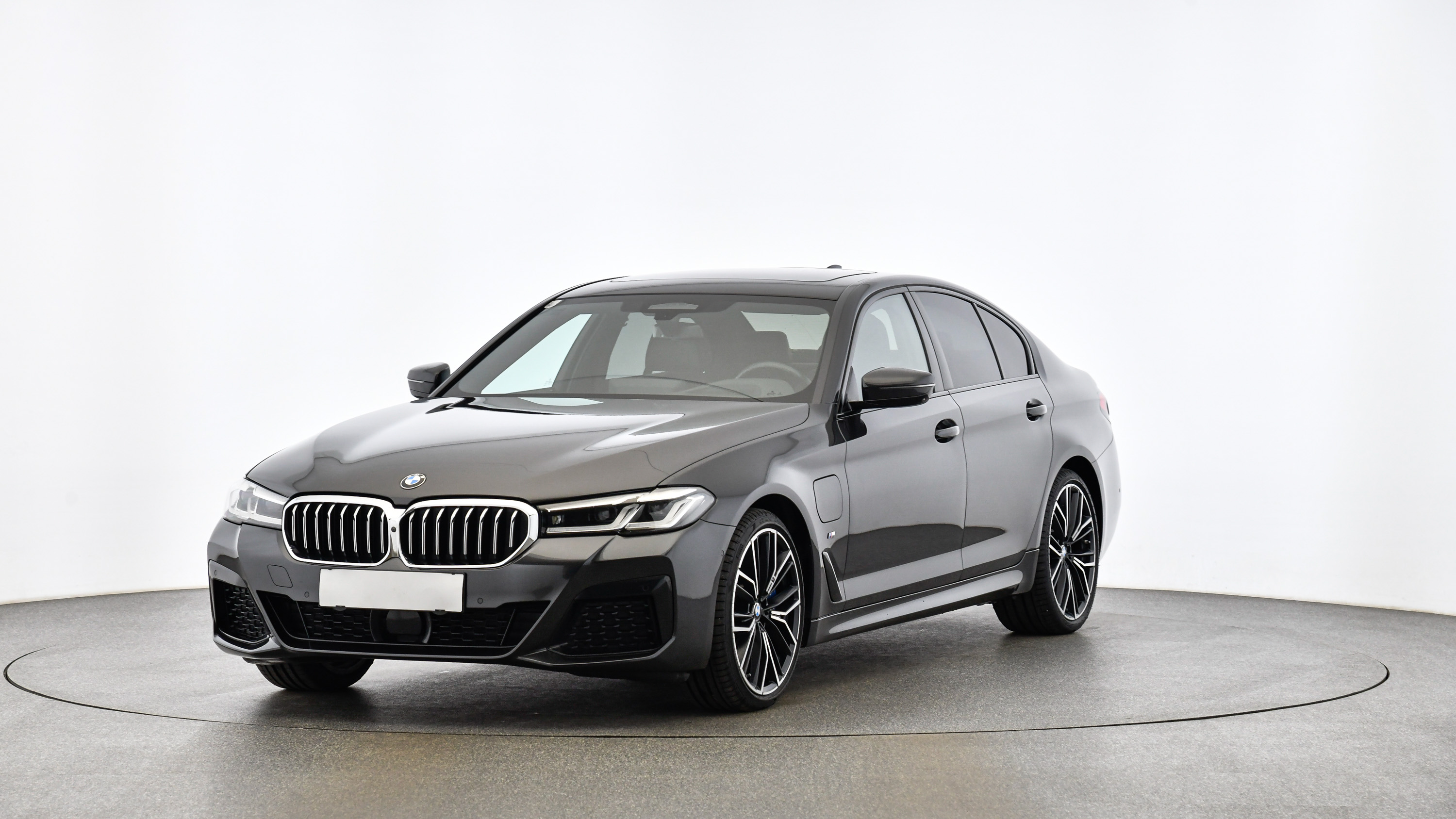 BMW 545e PHEV xDrive Aut. (G30) M Sportpaket, 2021 2021 year Car For ...